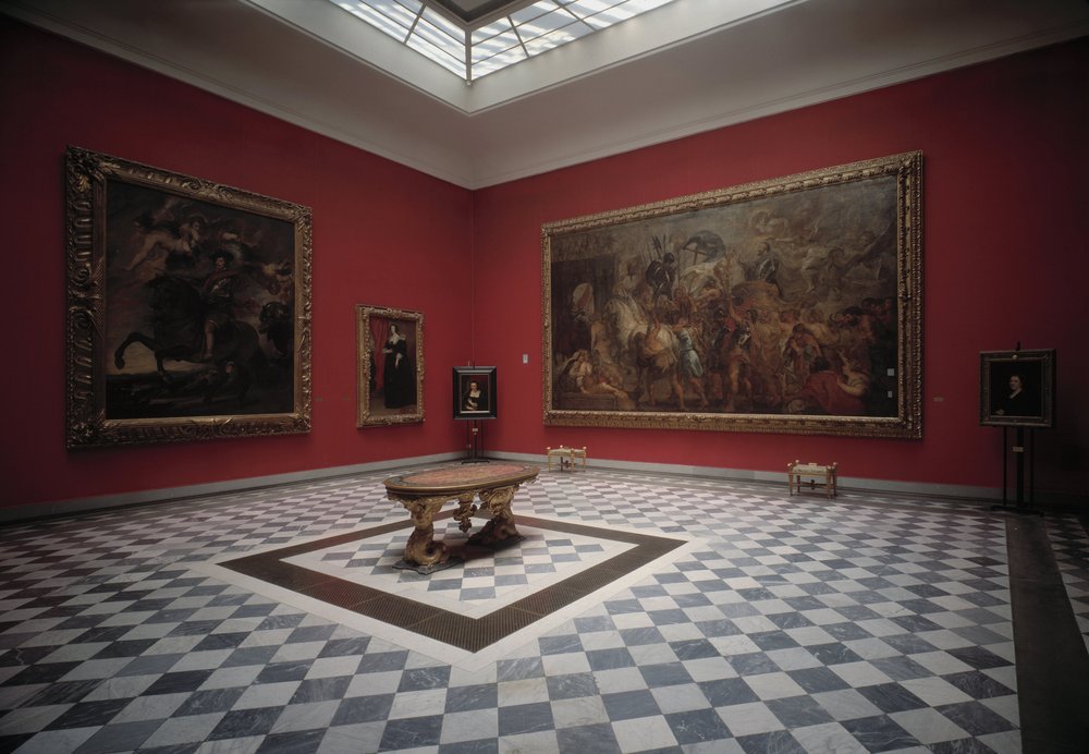 Hall of the museum presenting Henri IV at the Battle of Ivry and ...