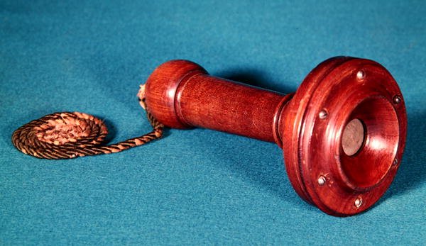 Fourth design for the telephone handpiece