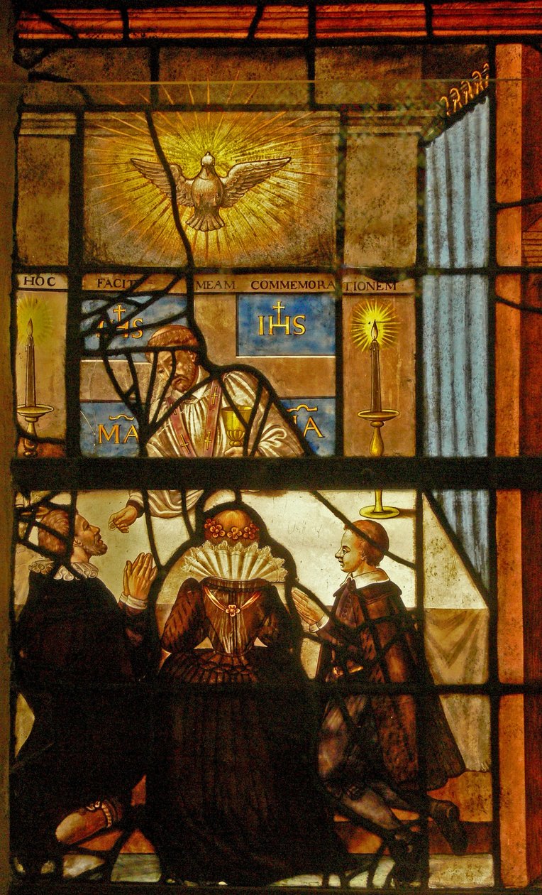 Window Charnier-6 depicting Easter Holy Communion