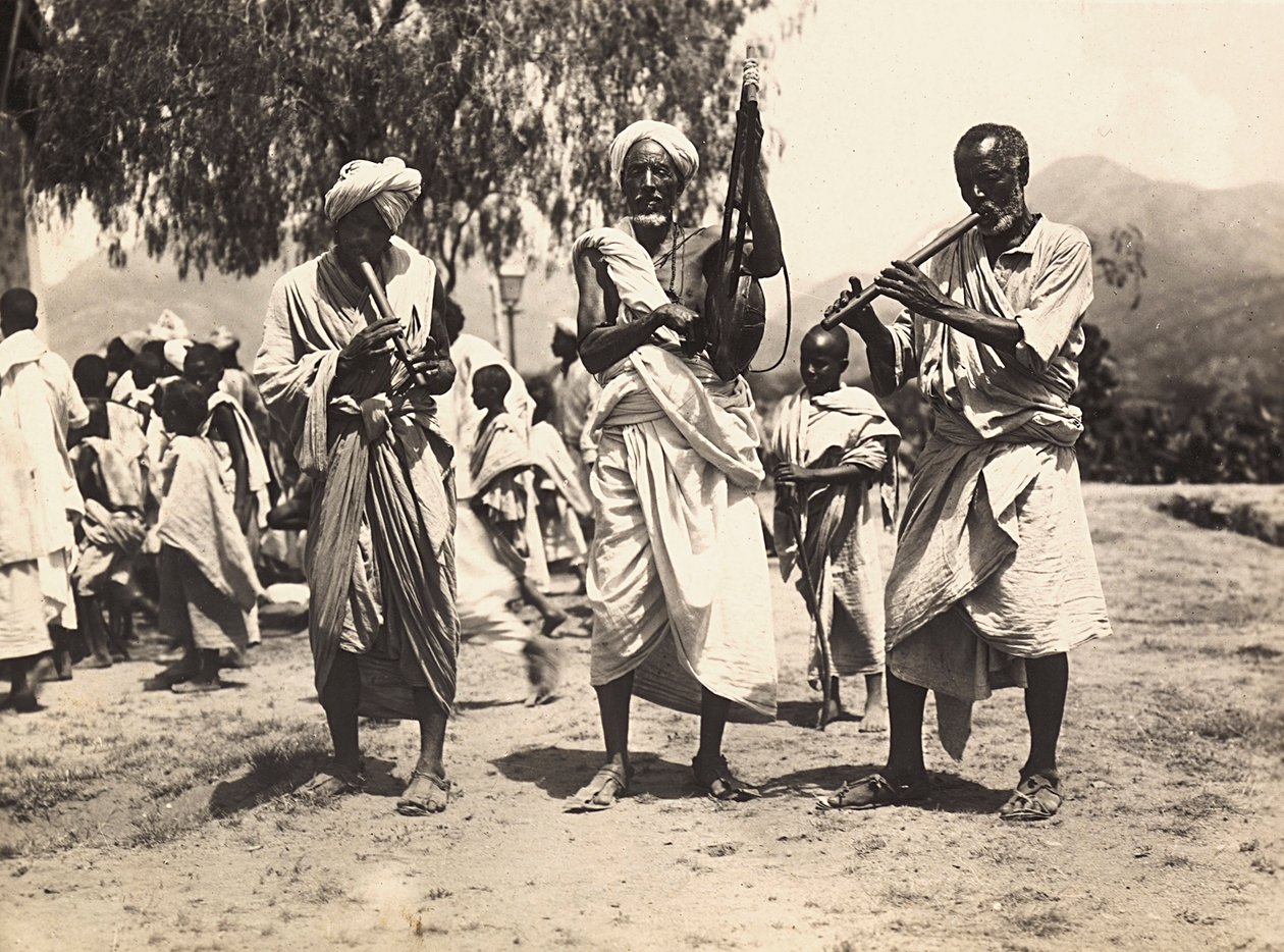 Building an Empire in the Fascist age: Habab musicians