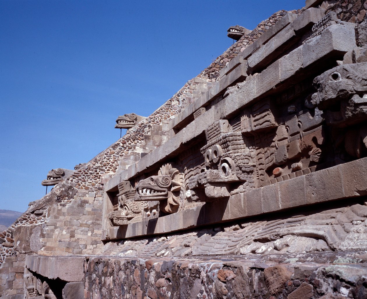 Precolombian civilization: view of the site of Teotihuacan: the Temple ...