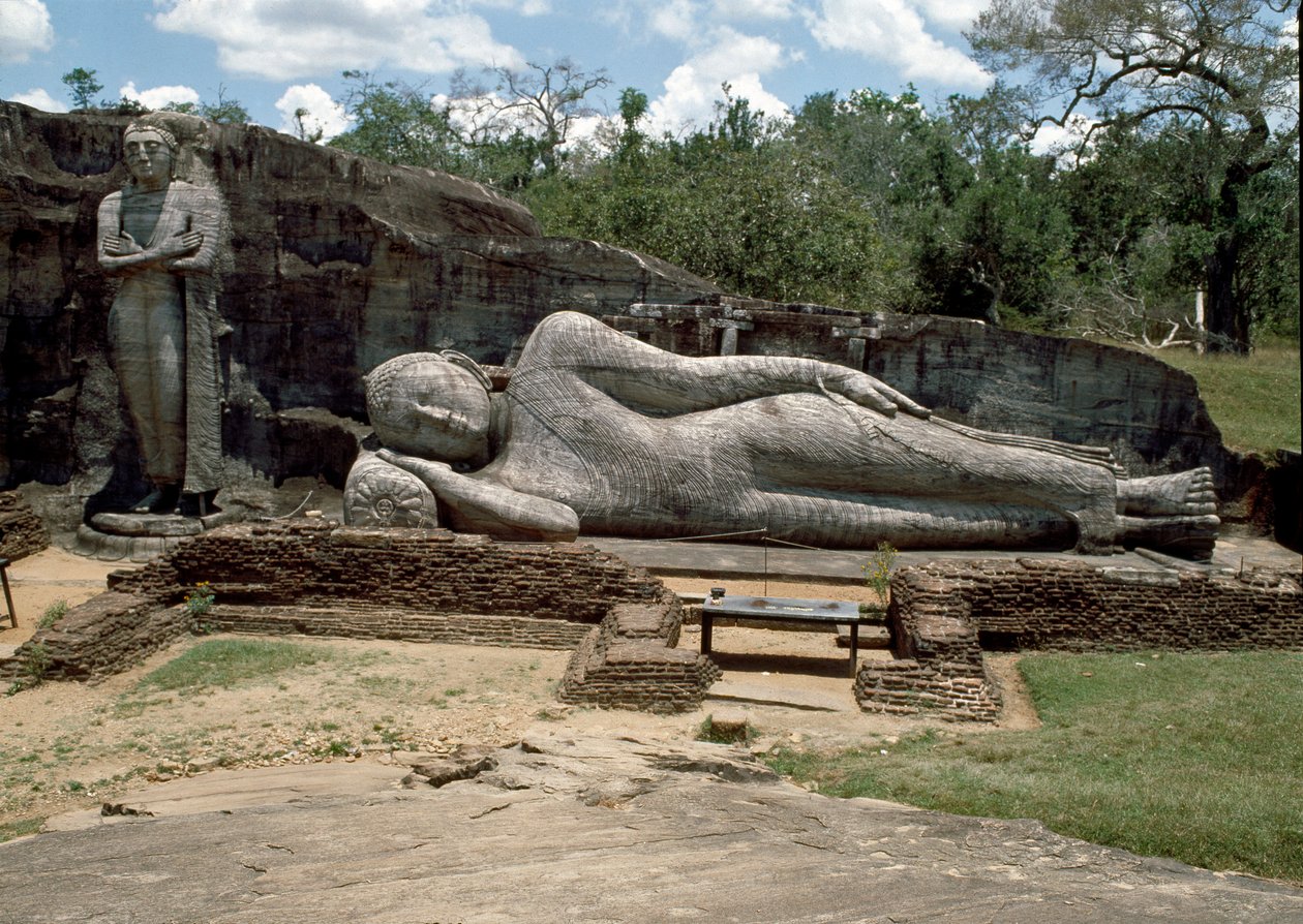 The Reclining Image, Which Depicts the Buddha's Parinirvana, Sculpture ...